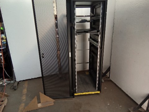Cabinet Commercial - IBM Server Rack Enclosure - Construction Junction