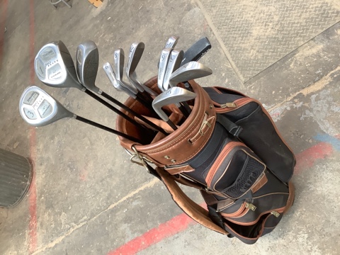 Spalding Pro Flite 11pc Golf Club Set - Plus extras - Construction Junction