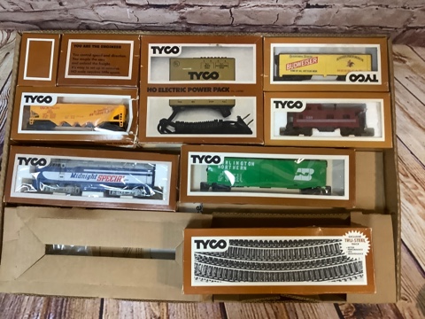 Specialty Collectible - Tyco - HO Scale -Electric Train Set-AS IS ...