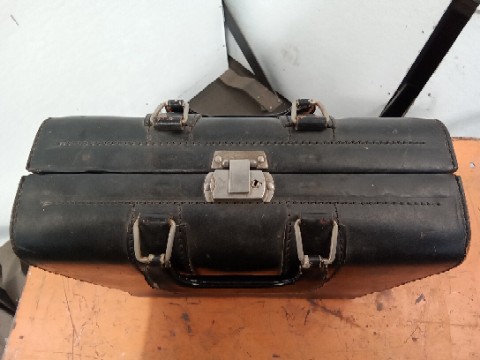 Specialty Reclaimed - Master Mfg Leather Traveling Salesman Briefcase ...