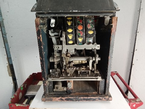 Specialty - Sega Countertop Slot Machine AS IS (Vintage) - Construction ...