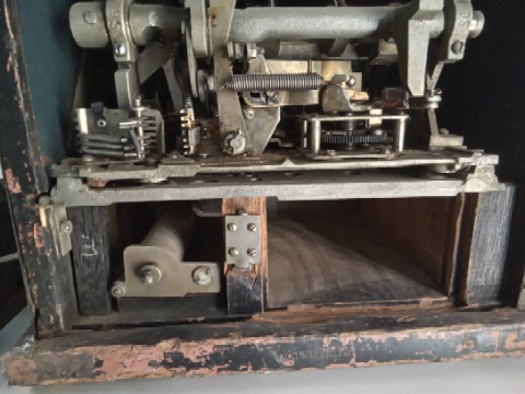 Specialty - Sega Countertop Slot Machine AS IS (Vintage) - Construction ...