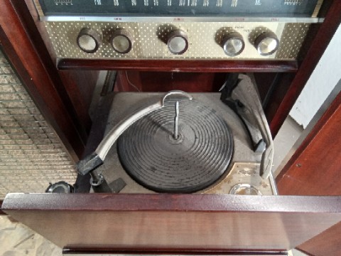 Specialty - Silvertone Custom High Fidelity Stereo Console (Vintage ...