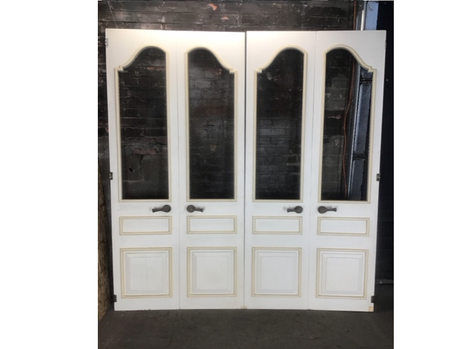 Door Interior Bifold - Bifold Pair w/ Wire Mesh - Construction Junction